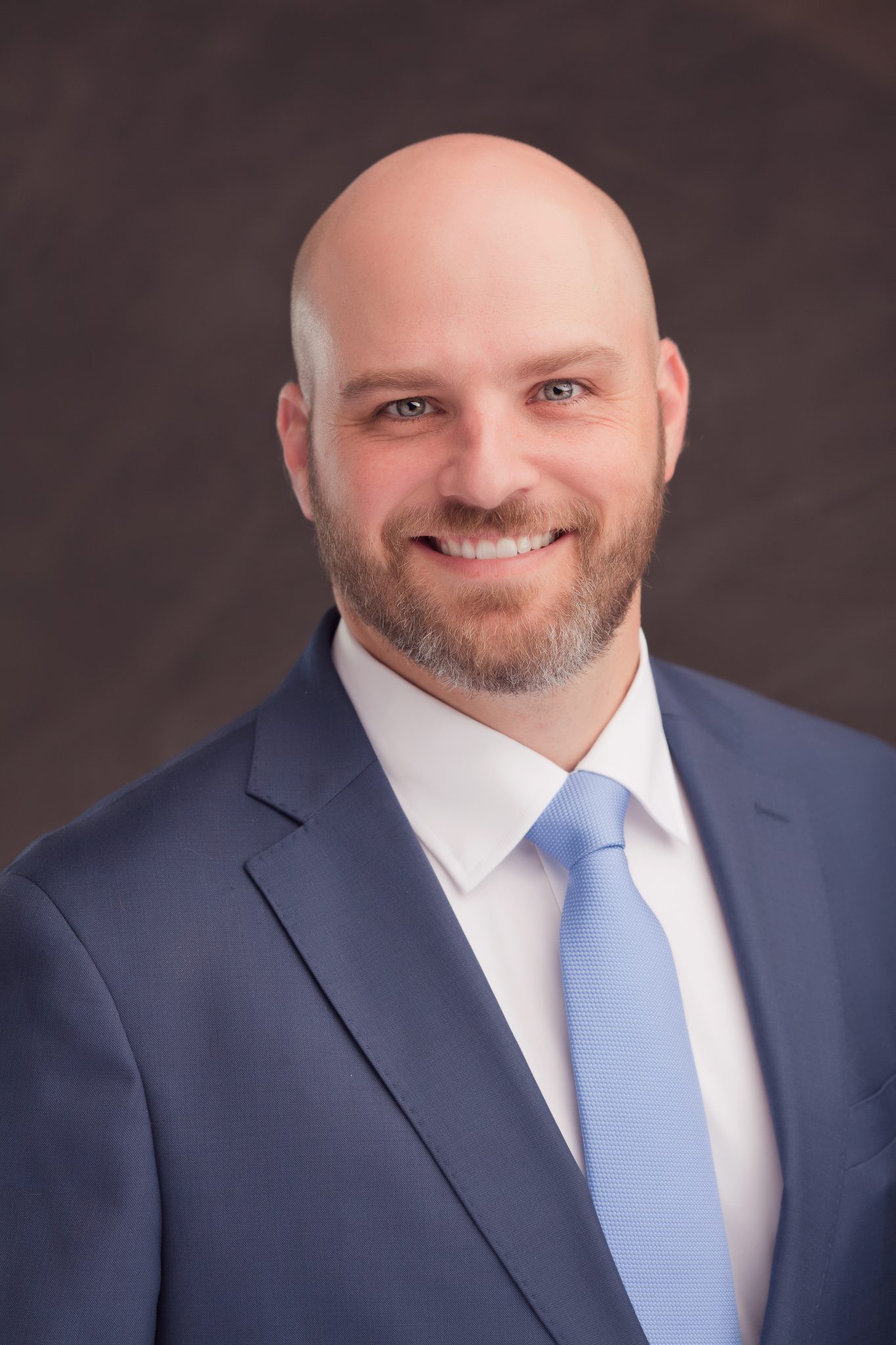 Dr. Alexander Harris Offers Light Adjustable Lens in Oneida County